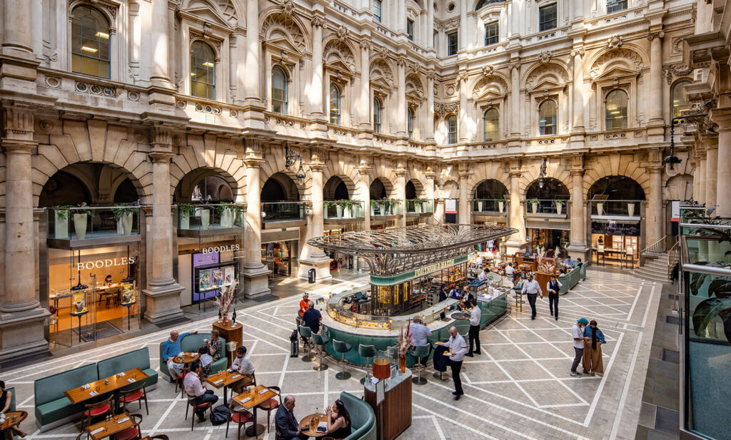 SAENTYS | The Royal Exchange: a luxury sale